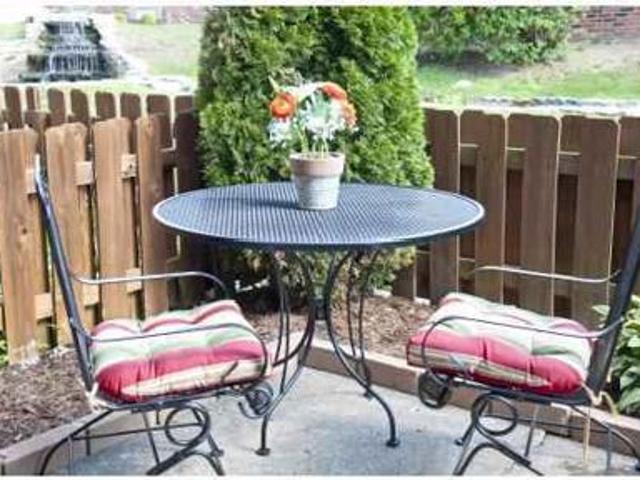 1 Bed Courts of Valle Vista Apartments