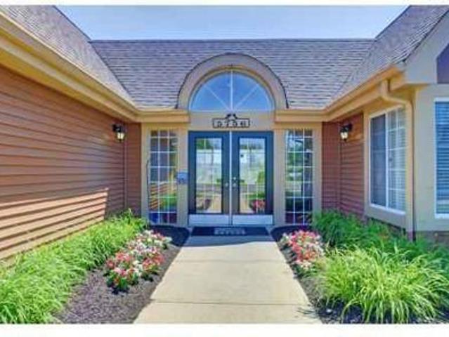 1 Bed Cross Creek