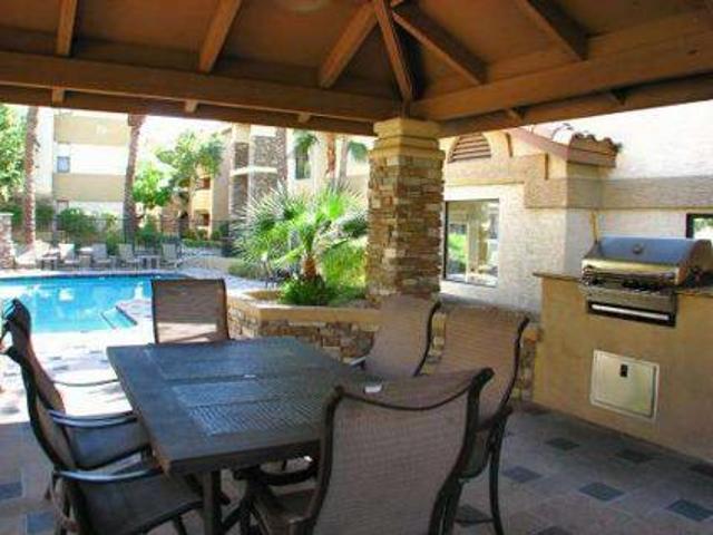 1 Bed Dakota At Camelback, The