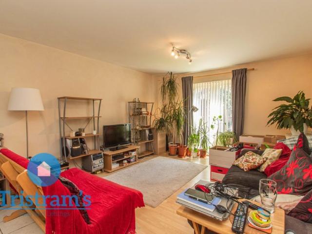 1 bed Detached House for Rent