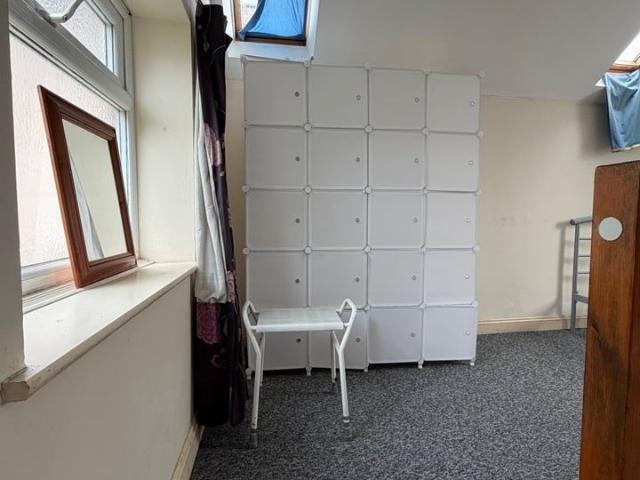 1 Bed Detached House, Ridgeway Road, BS16