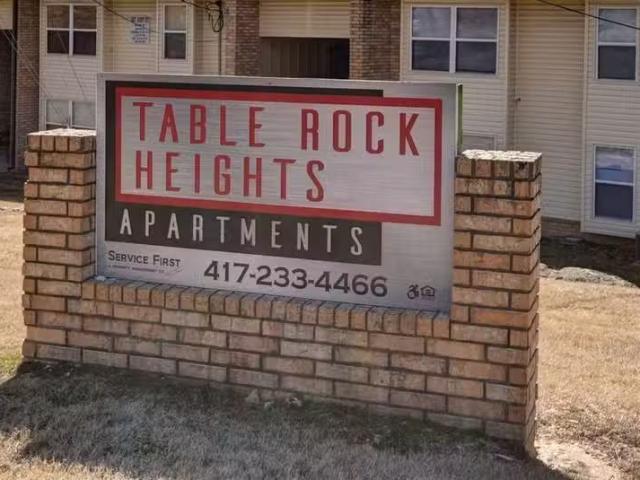 1 Bed Downstairs Table Rock Apartments