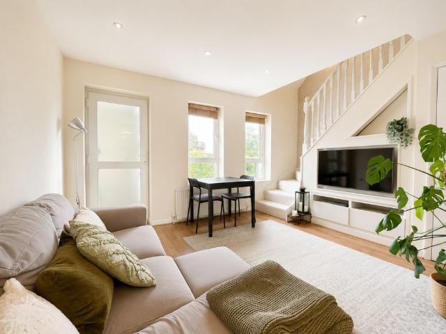 1 bed end of terrace house to rent in Beaconsfield Way, Earley, Reading, Berkshire, RG6 5UX