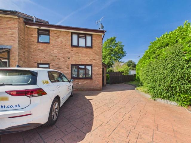 1 BED End of terrace house To rent
