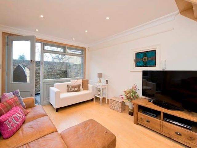 1 Bed End Terrace, Sedleigh Road, SW18
