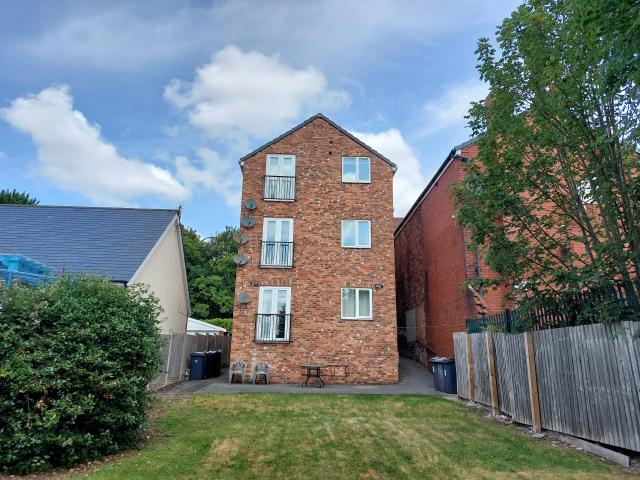 1 Bed First Floor Apartment