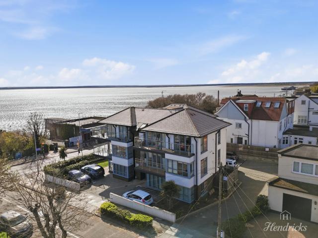 1 Bed For Sale in Westcliff on sea