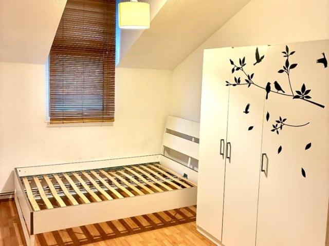 1 Bed Flat, Myatts Field South, SW9