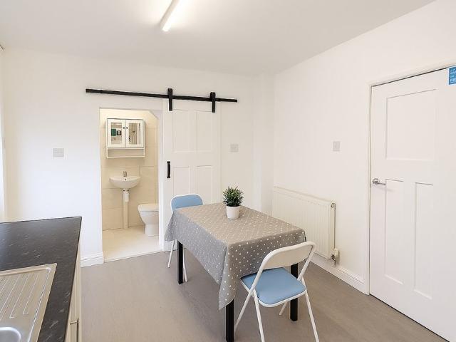 1 Bed Flat, Maddocks St, L13