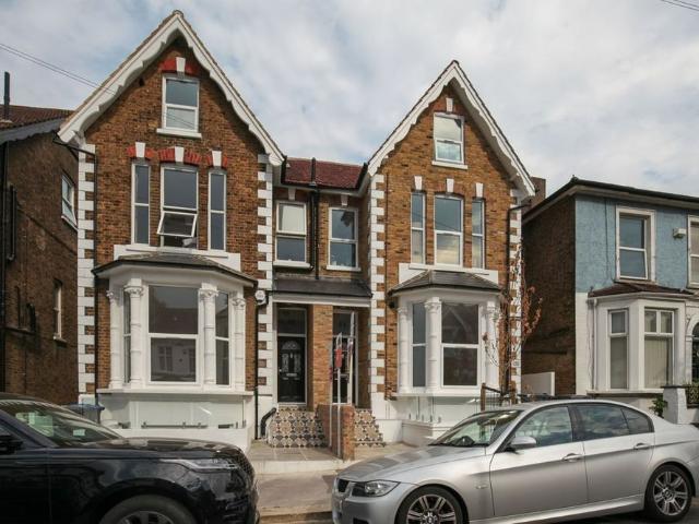 1 Bed Flat, Manchester Road, CR7
