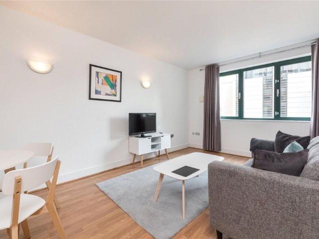 1 Bed Flat, Mansell St, E1