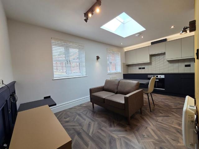 1 Bed Flat, Mansfield Road, NG5