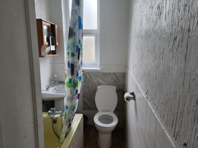 1 Bed Flat, Mansfield Road, IG1