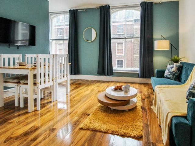 1 Bed Flat, Market Street, NG1