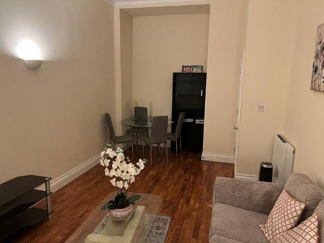 1 Bed Flat, Marsham Street, SW1P
