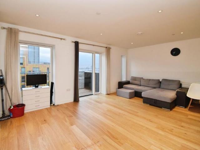 1 Bed Flat, Maud Street, E16