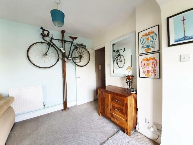 1 Bed Flat, Memorial Avenue, E15
