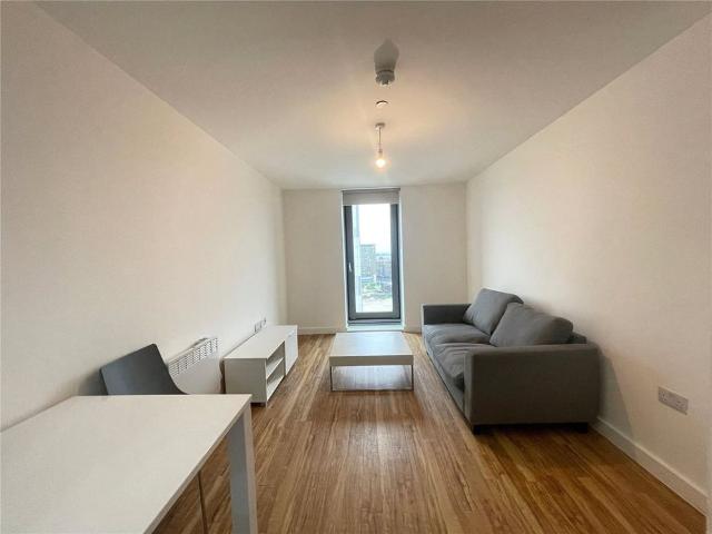 1 Bed Flat, Michigan Avenue, M50