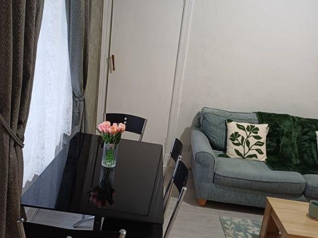1 Bed Flat, Middleton St, G51