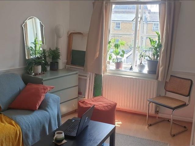 1 Bed Flat, Mile End Road, E1