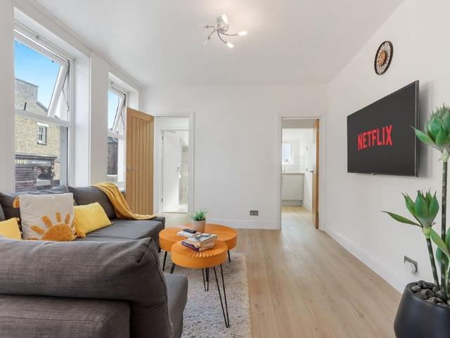 1 Bed Flat, Mitcham Road, SW17