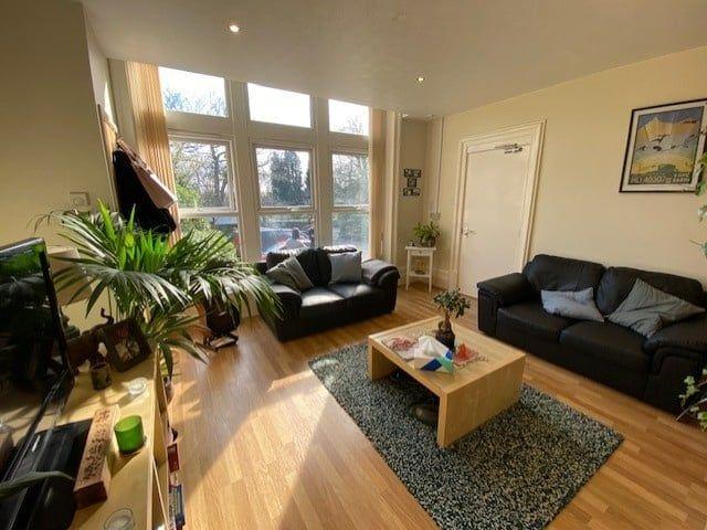 1 Bed Flat, Moorville, LS18