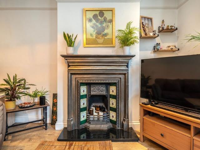 1 Bed Flat, Morat St, SW9