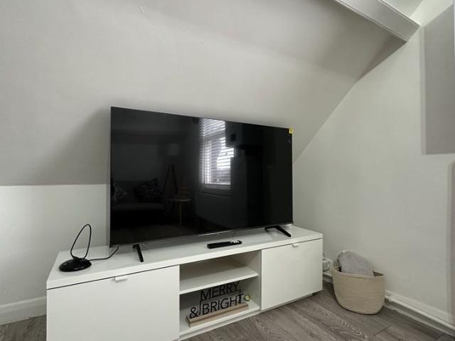 1 Bed Flat, Mount Pleasant Road, SE13