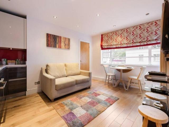1 Bed Flat, Nell Gwynn House, SW3