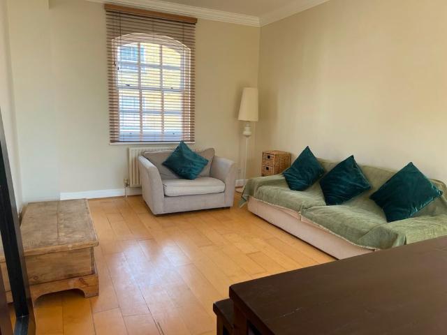 1 Bed Flat, New End, NW3