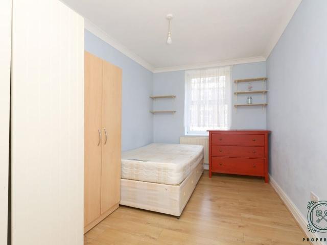 1 Bed Flat, Newington Green Road, N1