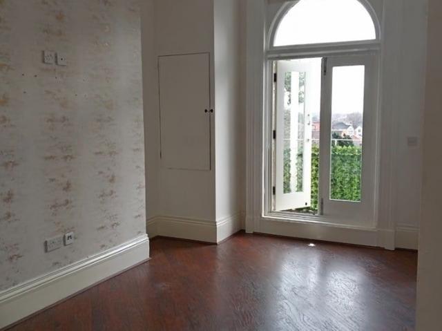 1 Bed Flat, Newstead House, L15