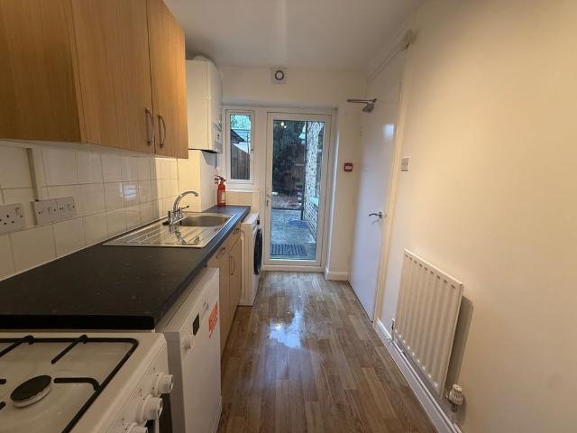 1 Bed Flat, Nevill Road, N16