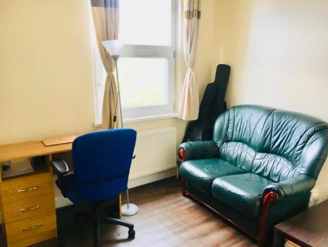 1 Bed Flat, Noel St, NG7