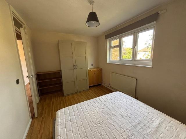 1 Bed Flat, North Road, W5