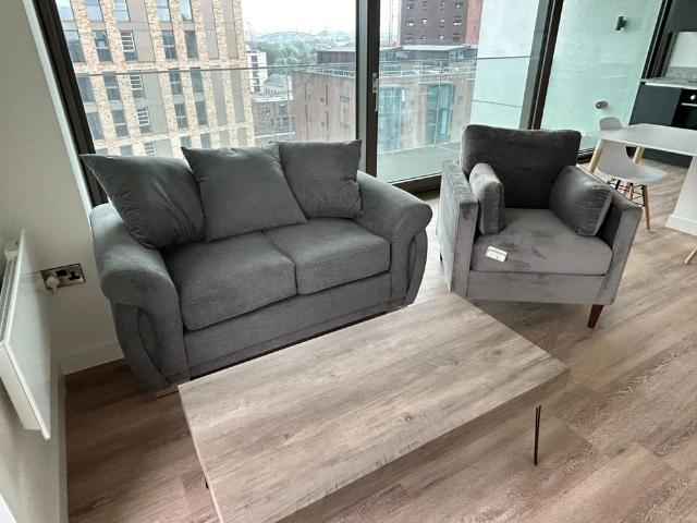 1 Bed Flat, Oxygen Tower, M1