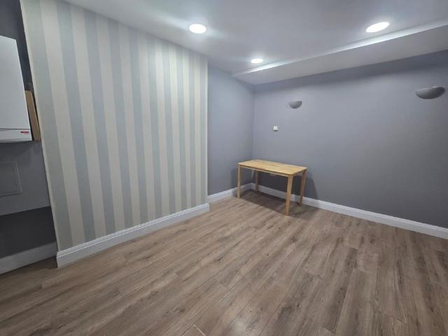 1 Bed Flat, Old Woolwich Road, SE10