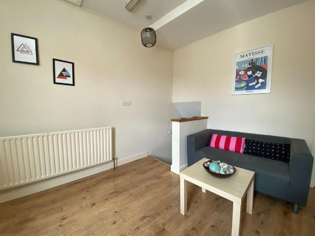 1 Bed Flat, One Bed Furnished, LE2