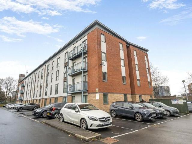 1 Bed Flat, Ordsall Lane, M5