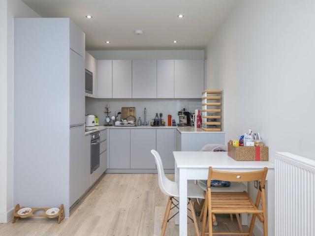 1 Bed Flat, Atelier Point, E15