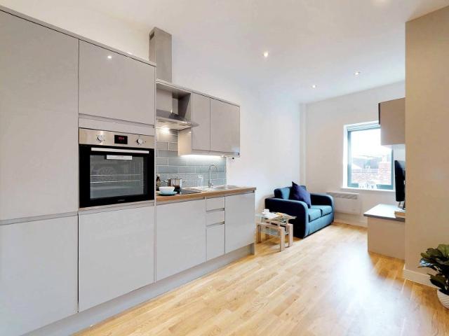1 Bed Flat available including internet