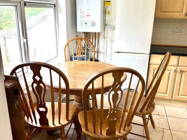 1 Bed Flat, Available Now Sackville Close, CB4