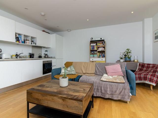 1 Bed Flat, Avonmore Road, W14
