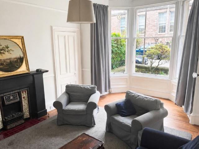 1 Bed Flat, Admiral Terrace, EH10