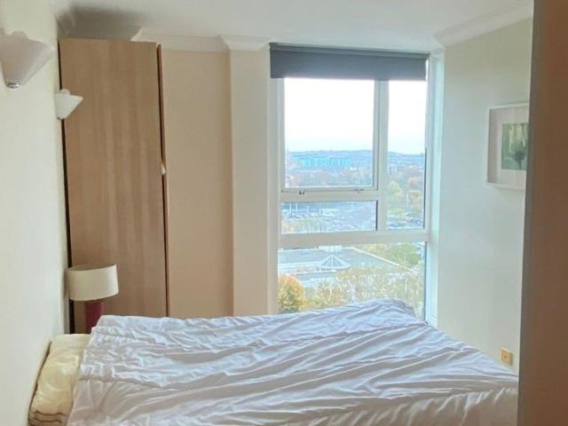 1 Bed Flat, Aegon House, E14