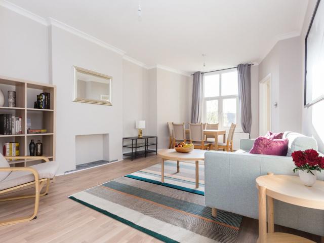 1 Bed Flat Agar Grove London NW1