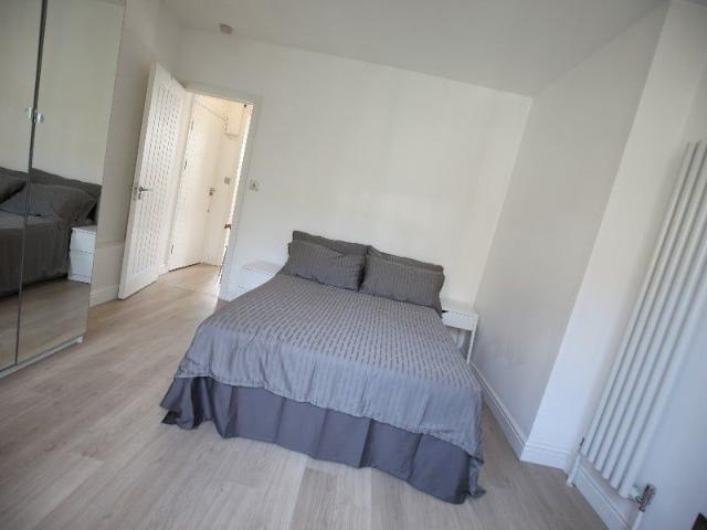 1 Bed Flat, Agar Grove, NW1