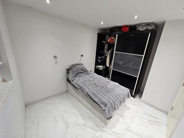 1 Bed Flat, Alba Gardens, NW11