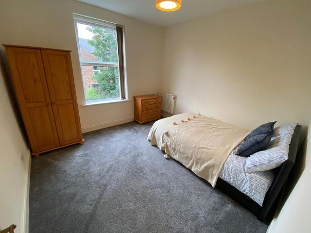 1 Bed Flat, Albany Road, M21