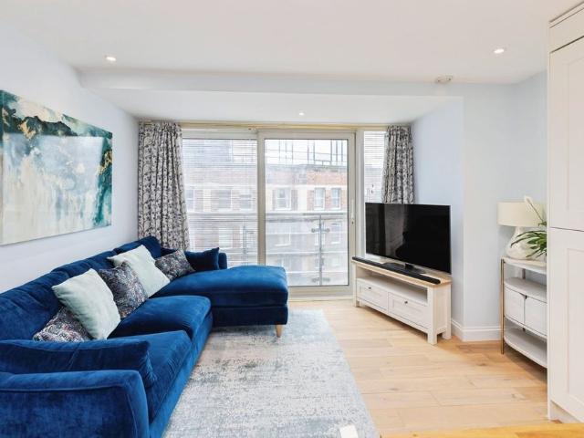 1 Bed Flat, Albion St, LS2